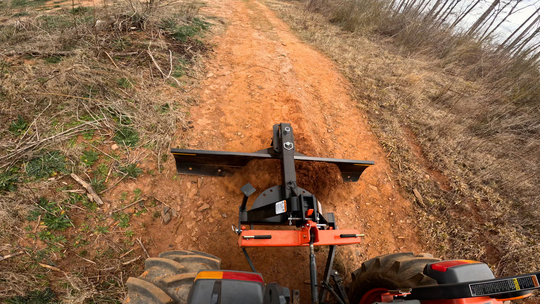 Tractor | Application | Landscaping – Quick Attach